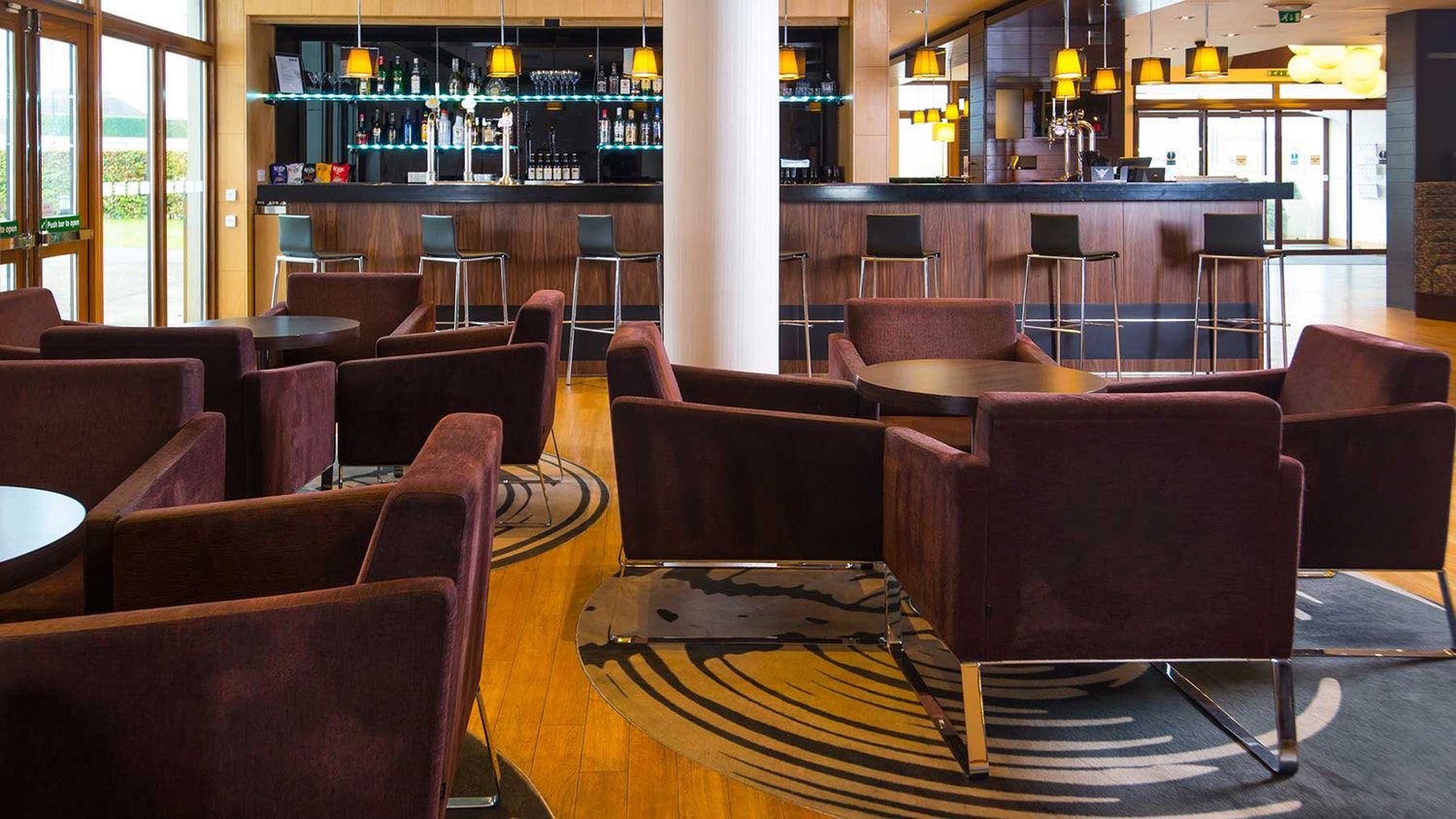 Holiday Inn Epsom Downs | Chessington Short Breaks